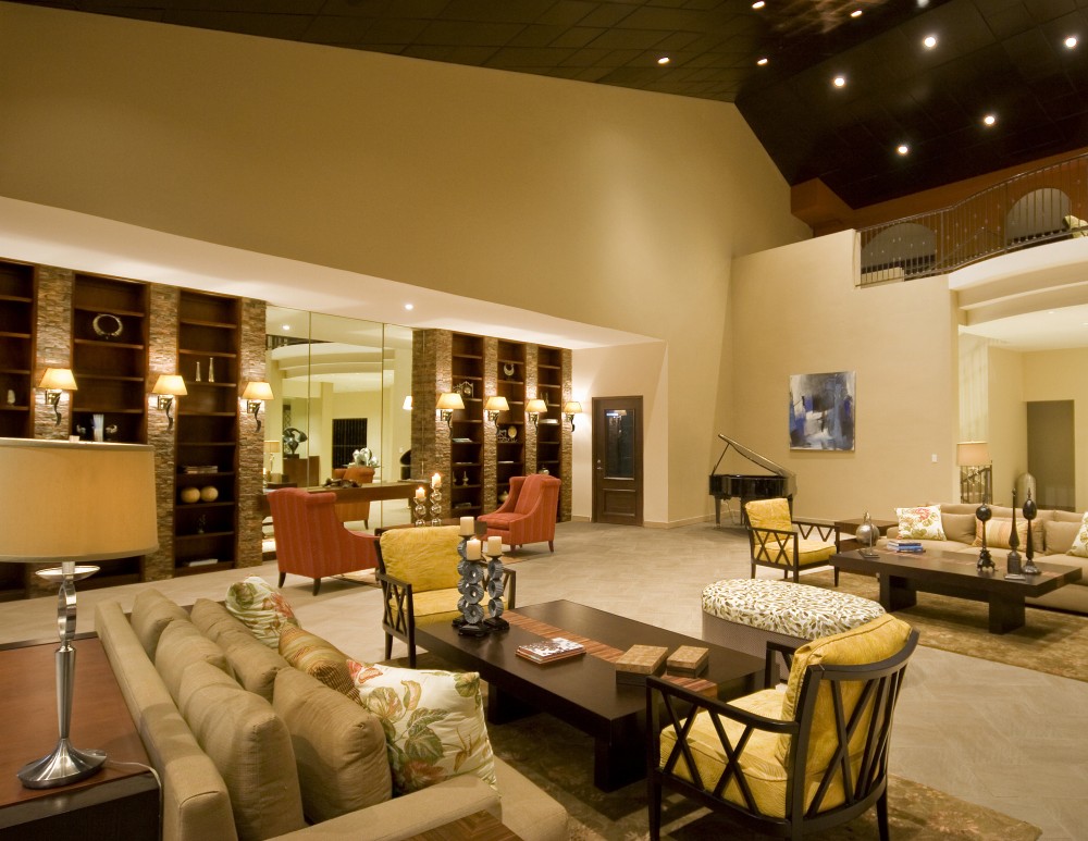 Photo 3 - Embassy Club